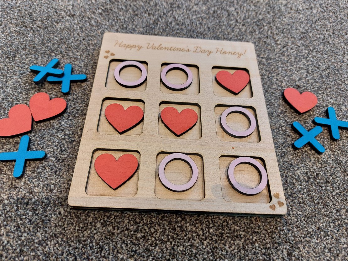 Valentine's Tic Tac Toe - Tinkershare